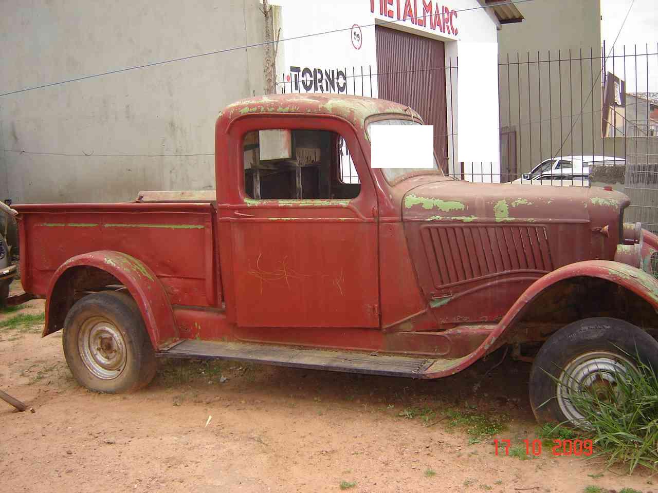 Calhambeque -- Carros Inúteis