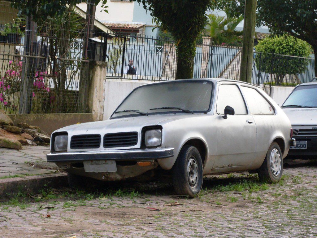 Chevrolet Chevette -- Carros Inúteis