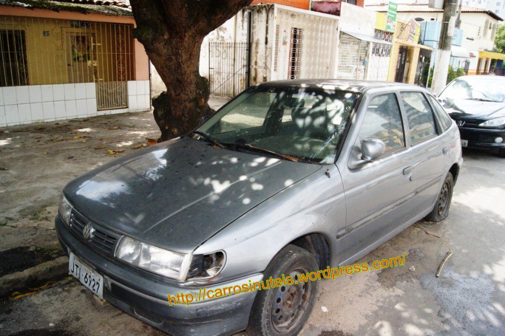 VW Pointer -- Carros Inúteis