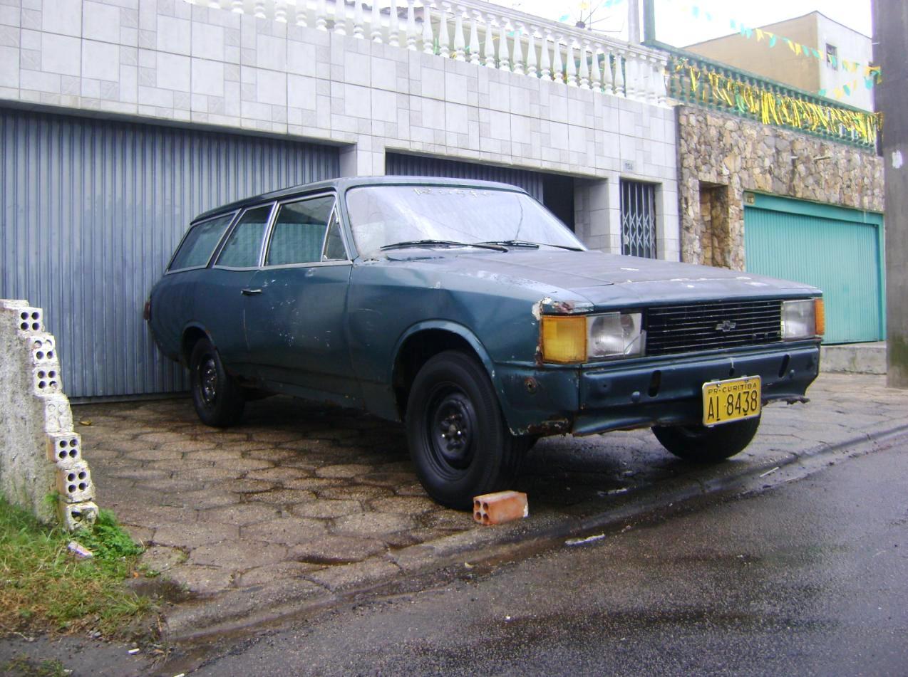 GM Caravan -- Carros Inúteis