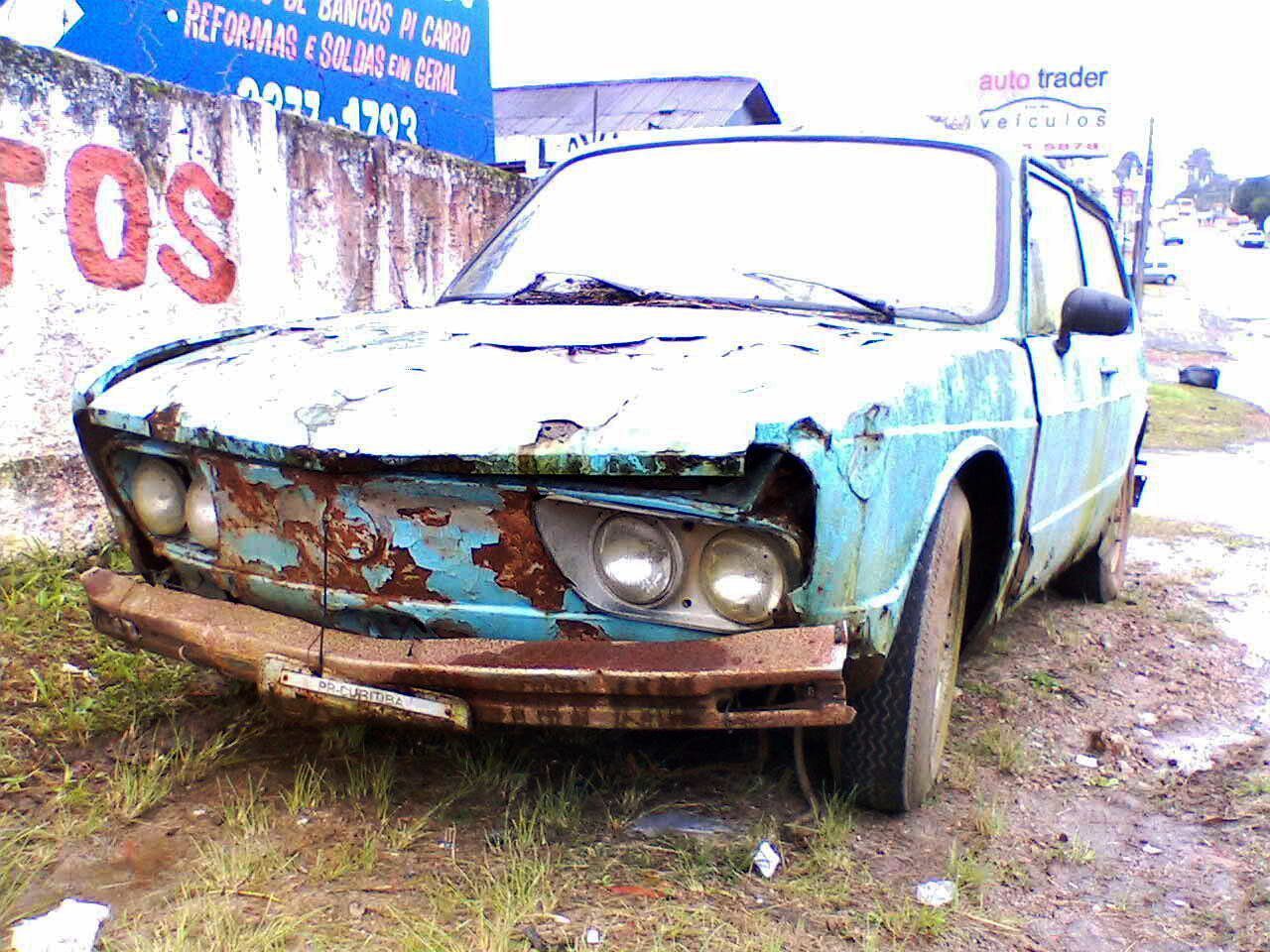 VW Brasília -- Carros Inúteis