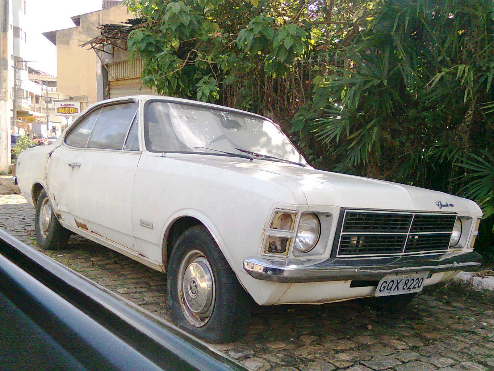 GM Opala -- Carros Inúteis
