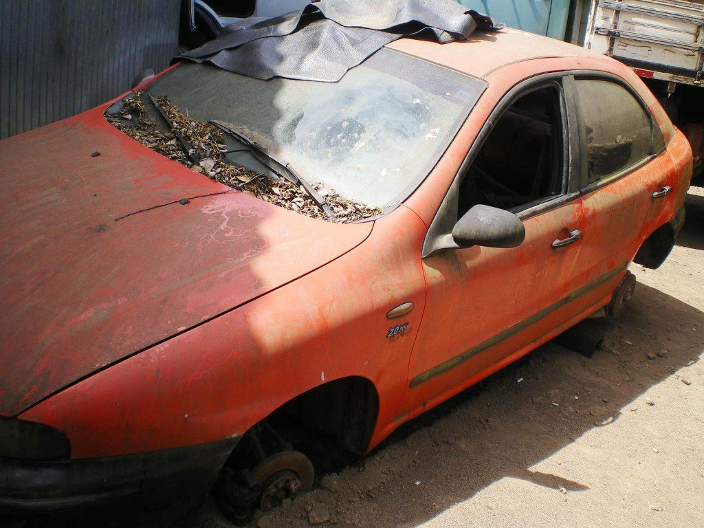 Fiat Brava -- Carros Inúteis