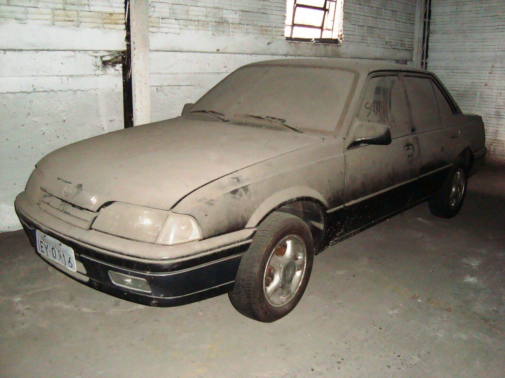 Chevrolet Monza -- Carros Inúteis
