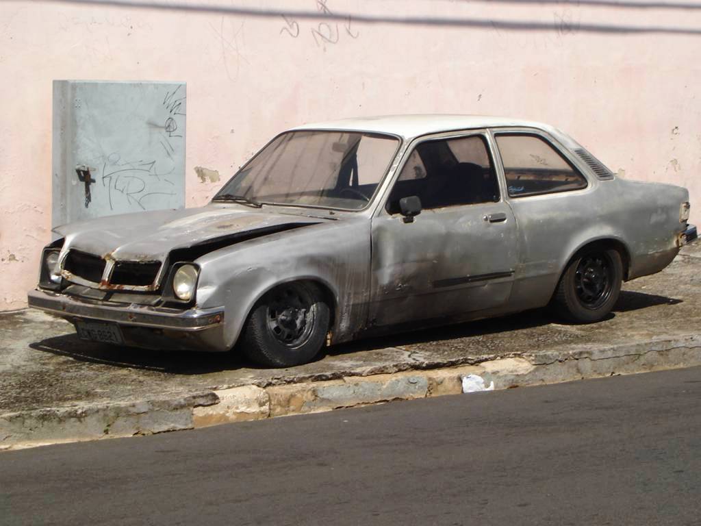 Chevrolet Chevette – Carros Inúteis